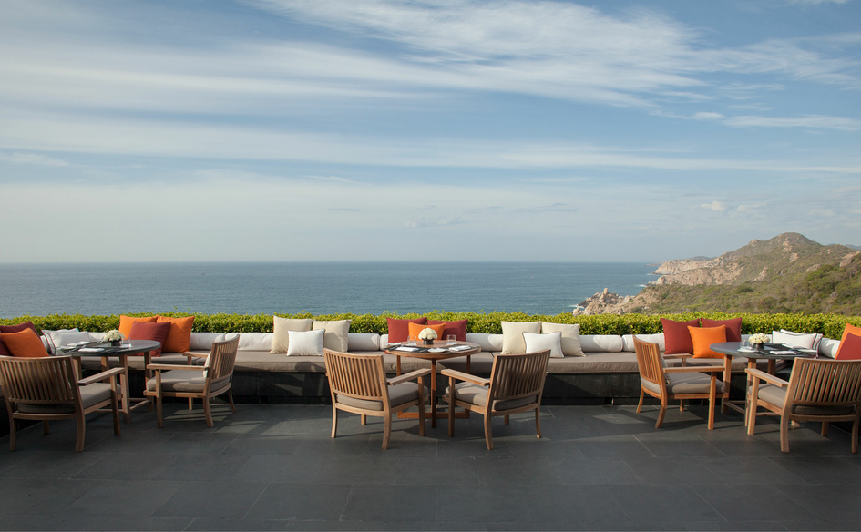 Dining venues and experiences at Amanoi - Aman